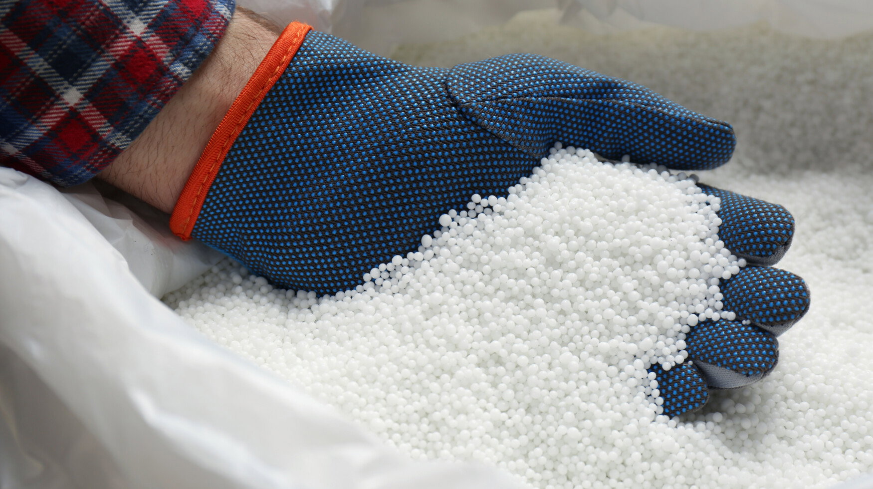 Urea prices declined globally to $290 per ton — Fertilizer Daily
