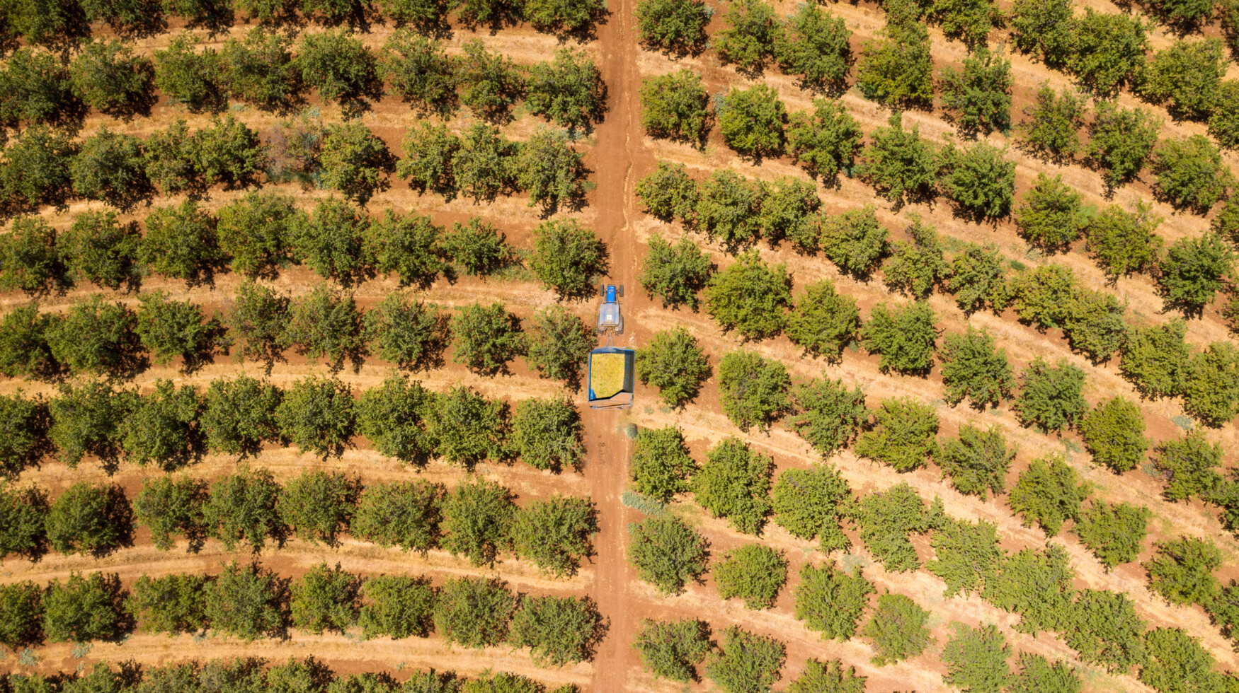 Ceres AI deepens integration with John Deere Operations Center ...